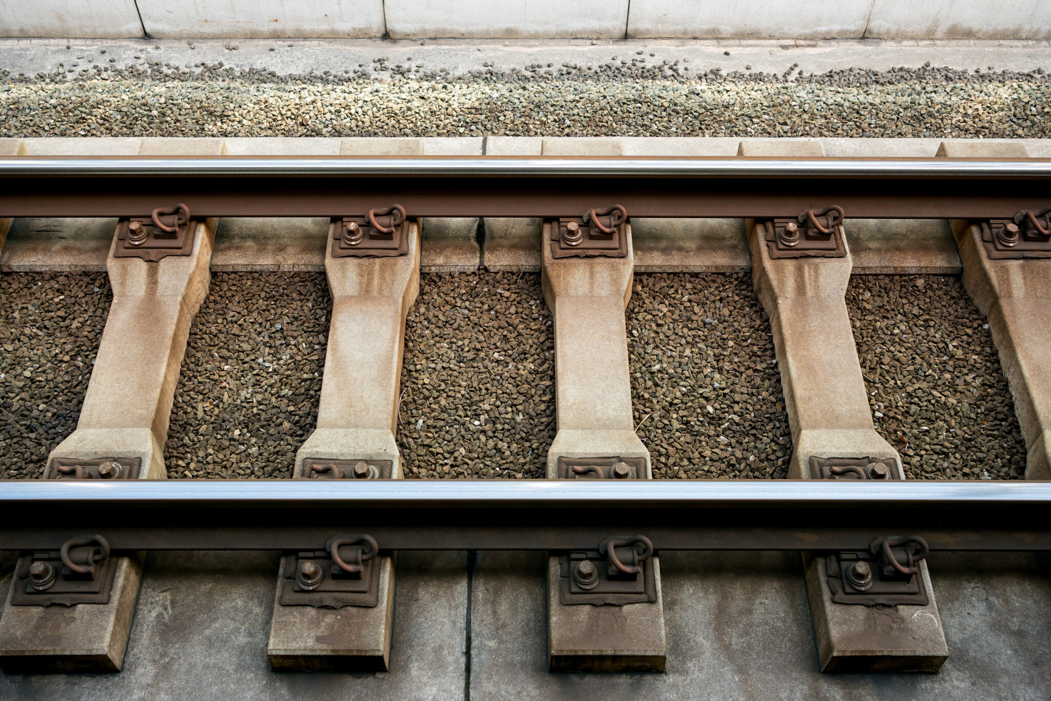 8 Innovative Concrete Solutions for High-Speed Rail Construction ...